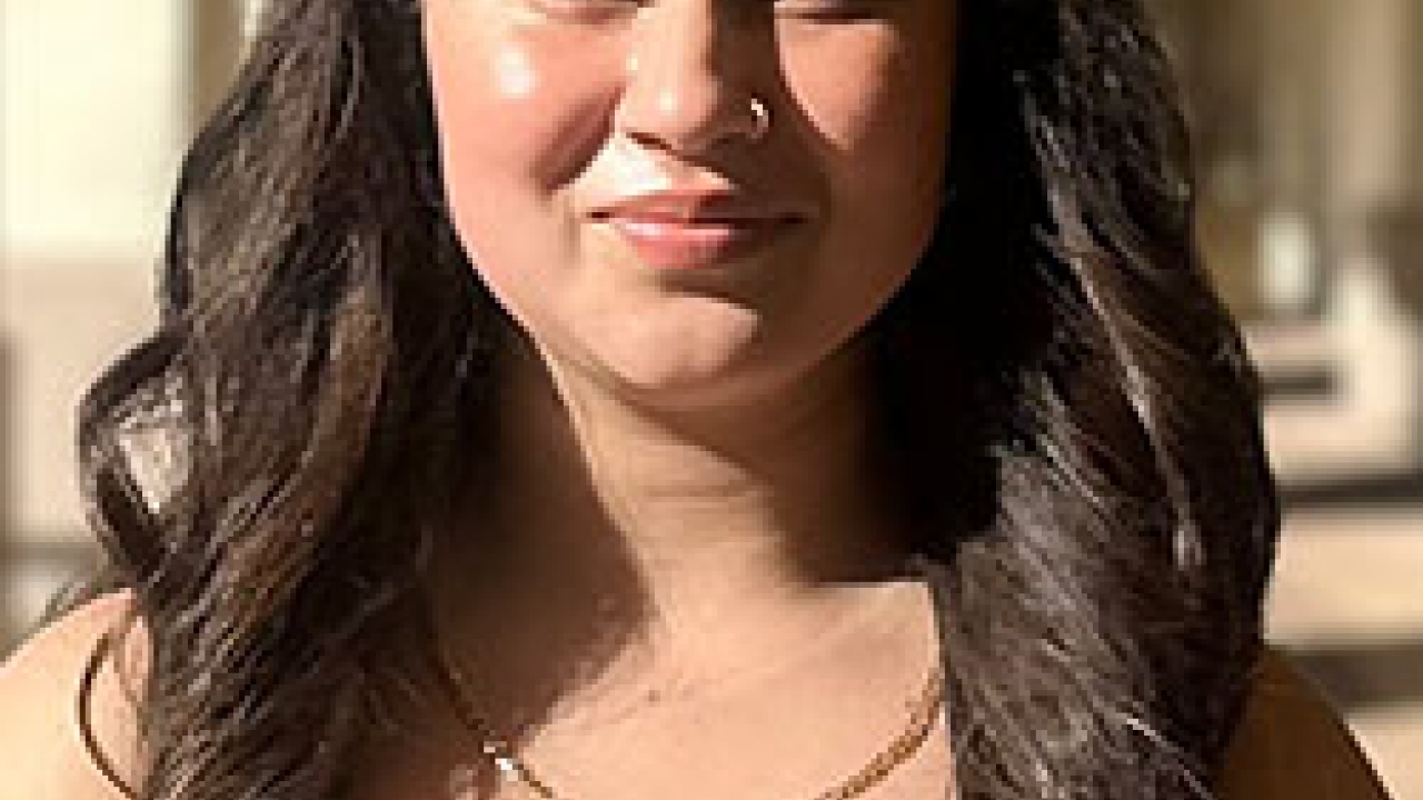 Julisa Menjivar | Occidental College