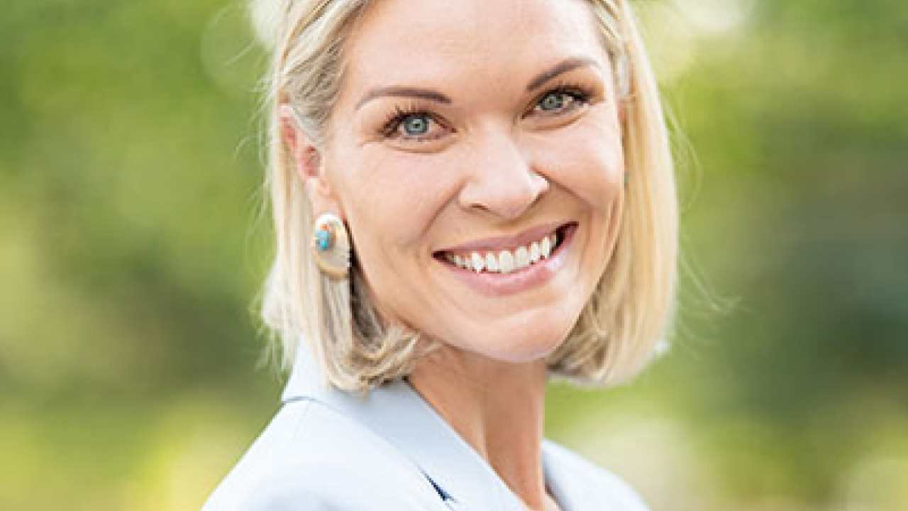 Melissa Mount | Occidental College