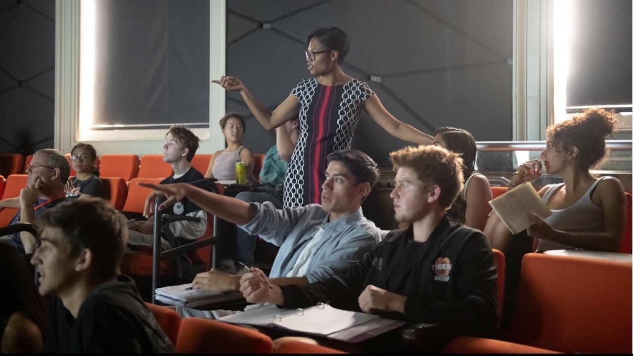 First-Year Seminars | Occidental College