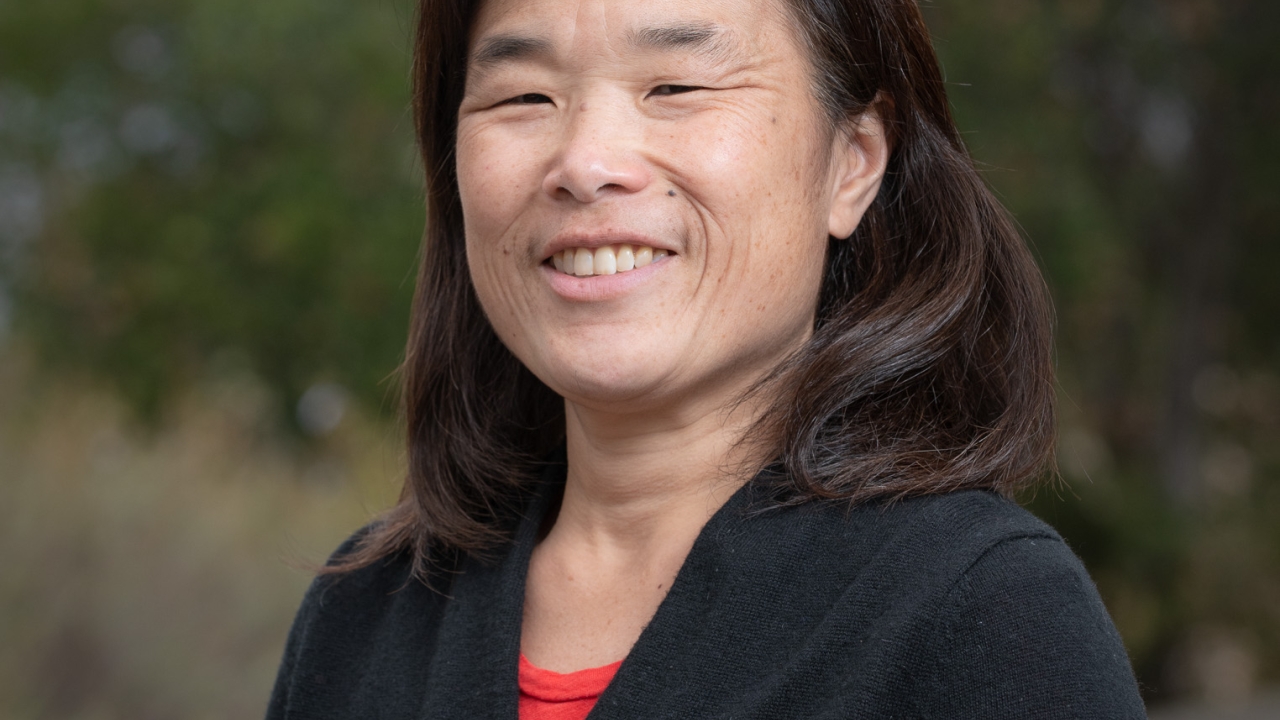 Julie Tanaka, PhD, MLIS | Occidental College